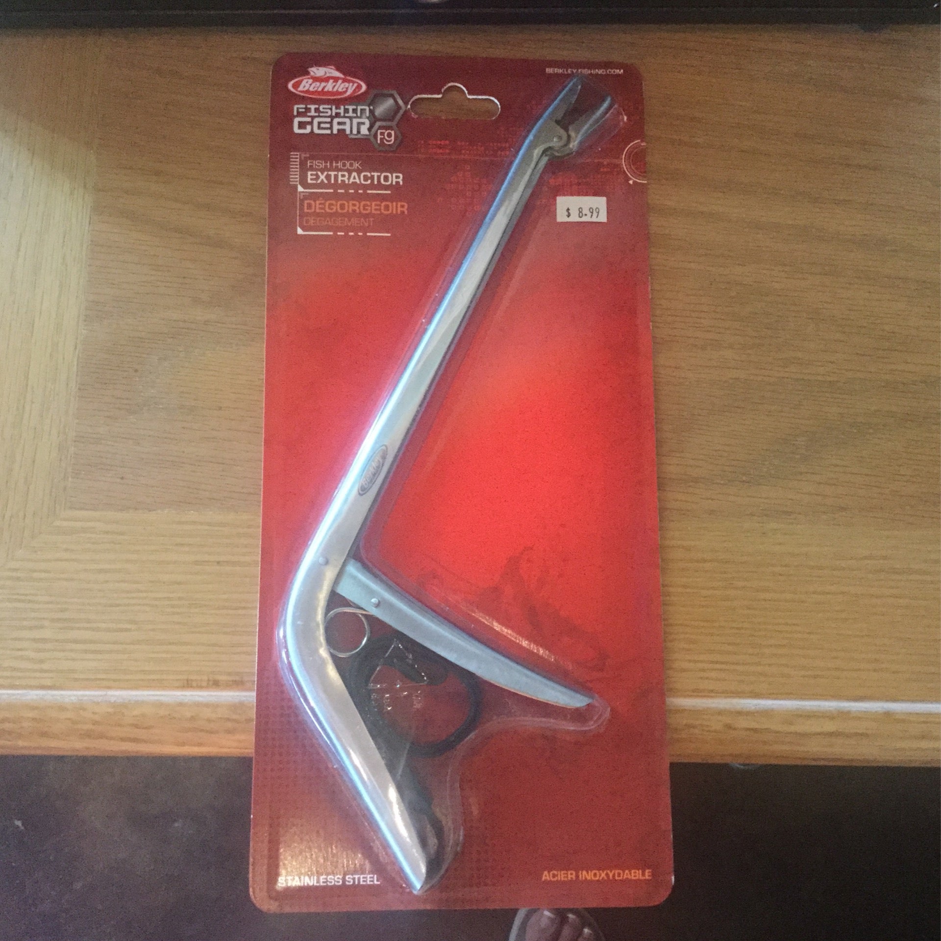 Fish Hook Extractor | Kent Point Marina & Seafood